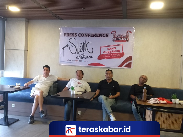 Slank Tampil Formasi Lengkap Sebentar Sore di Palu, Murni Untuk Hiburan ...