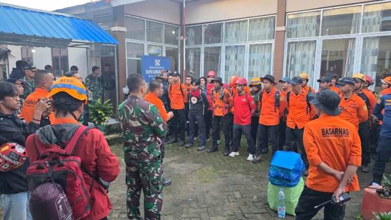 Tim SAR Kerahkan 476 Personel Gabungan ke Bulusaraung